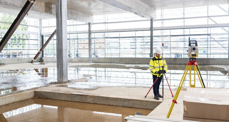 Leica iCON iCR70 Robotic Construction Total Station - Kuker-Ranken (KR)